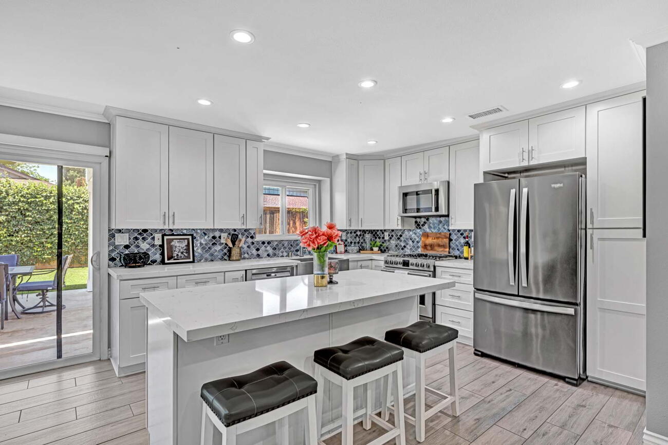 Exclusive Properties | Katnik Brothers Real Estate