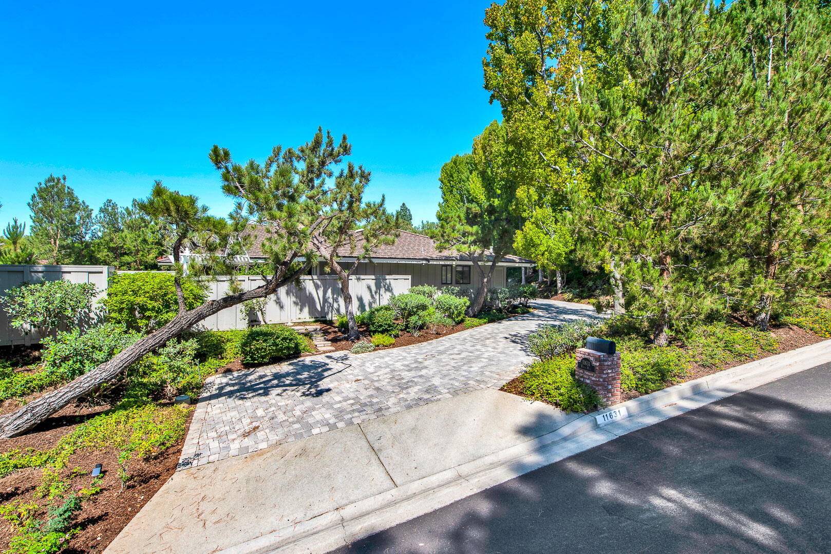 Exclusive Properties | Katnik Brothers Real Estate